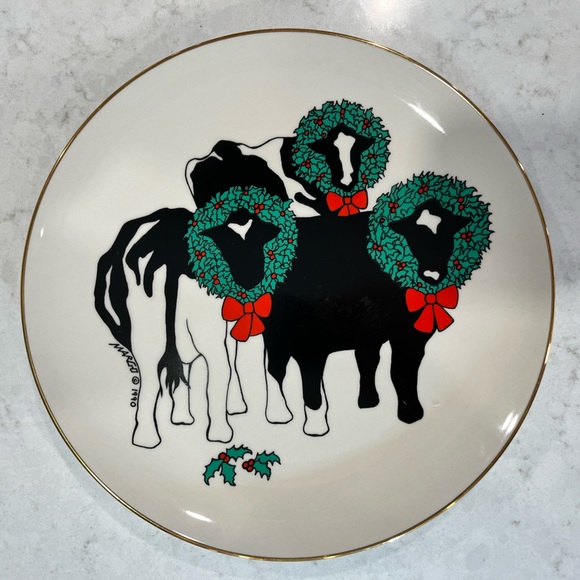 Dining | Vintage Christmas Plate Cow Pattern | Poshmark